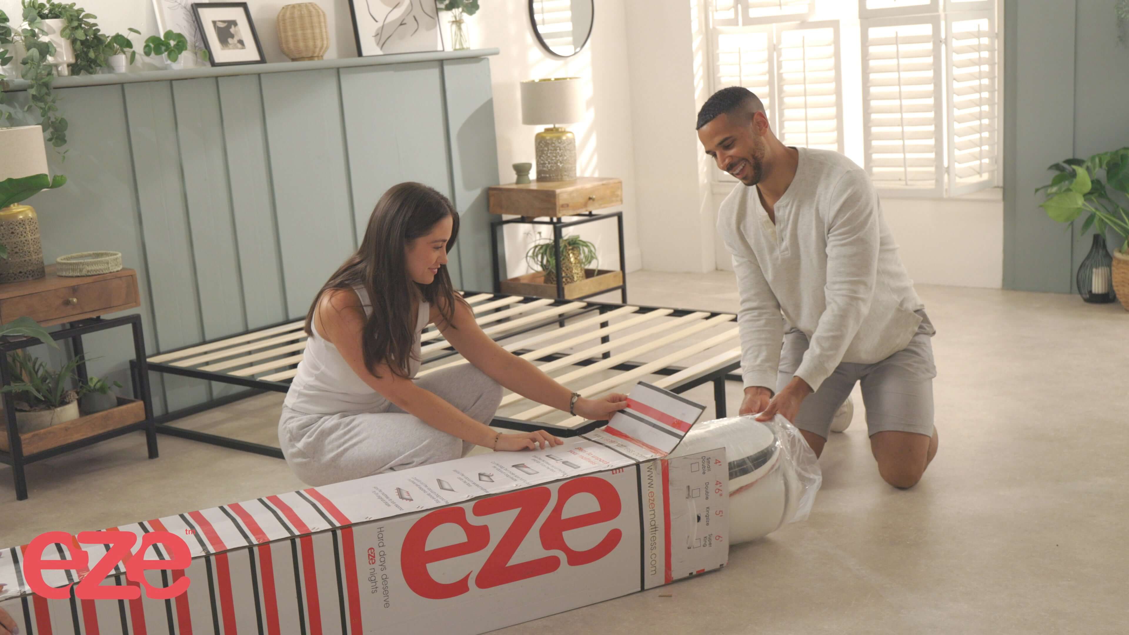eze™ Hybrid Mattress | Mattress in a Box | Next Day Delivery